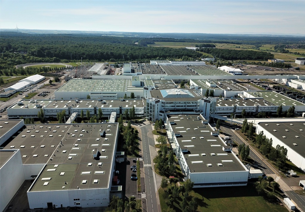 News: Daimler sells French Smart factory to Britain's Ineos | CarSifu