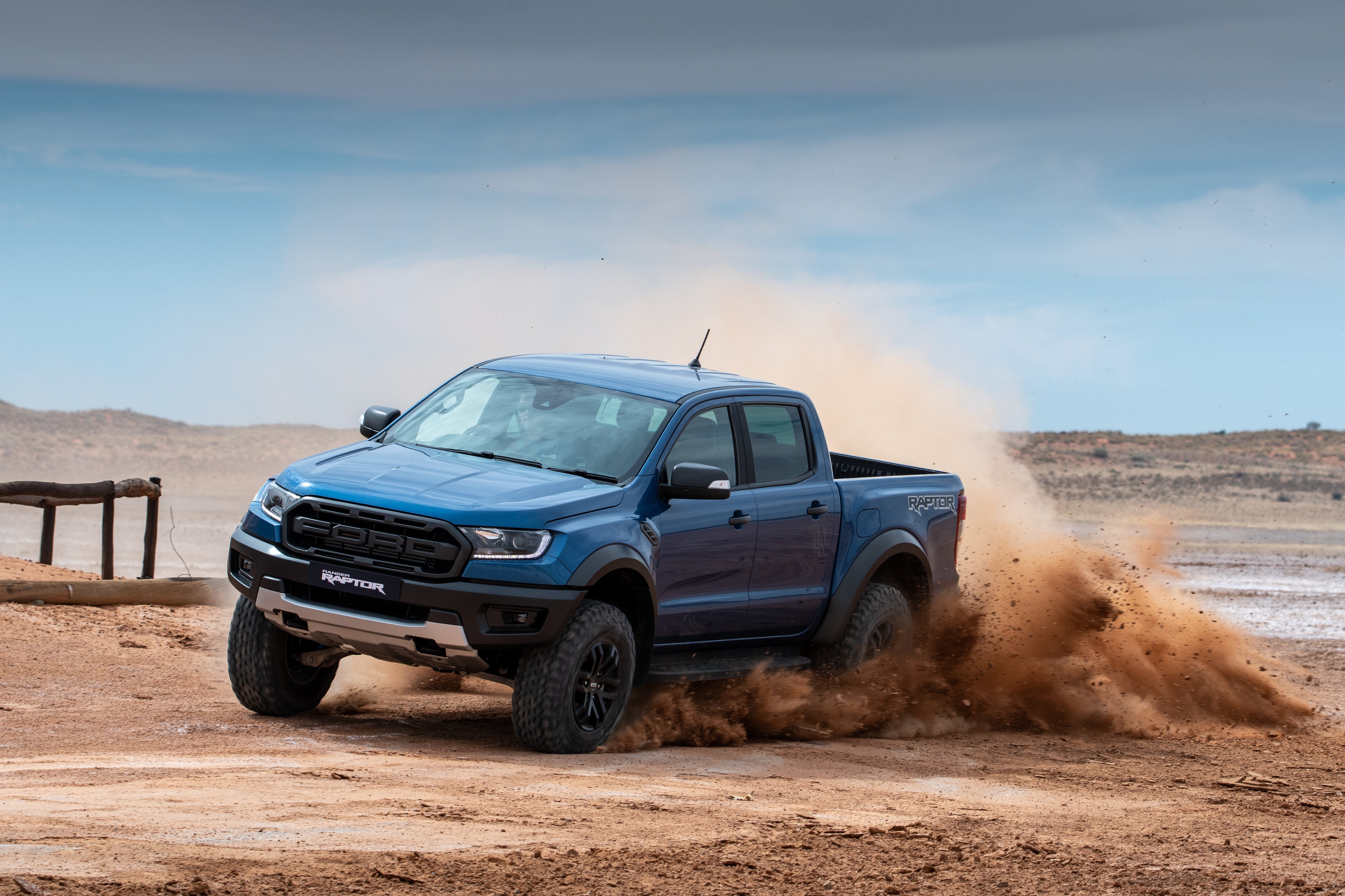 News: Ford Ranger Raptor and WildTrak buyers stand to get big savings ...