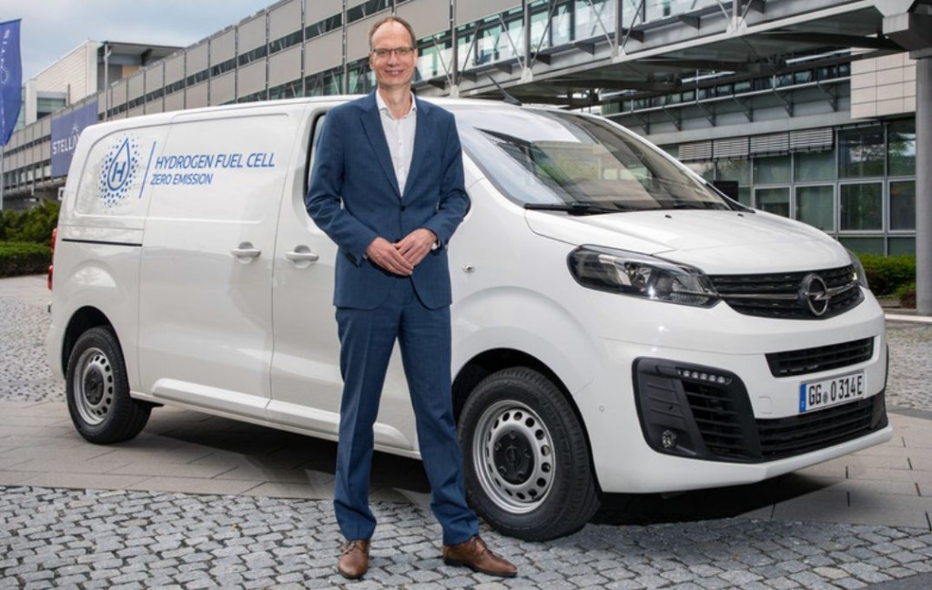 Opel's new Vivaro fuel-cell van offers a cleaner delivery option | CarSifu