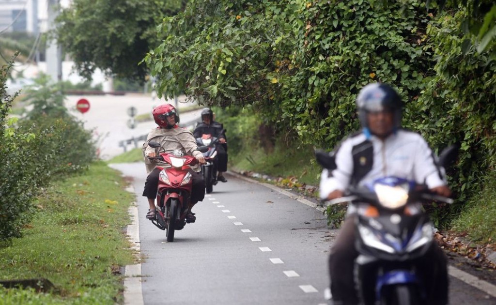 Allianz General offers free roadside assistance for motorcycles 250cc ...