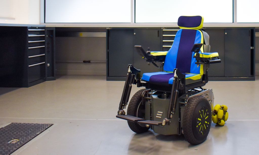 News: Williams Advanced Engineering refining special wheelchair for ...