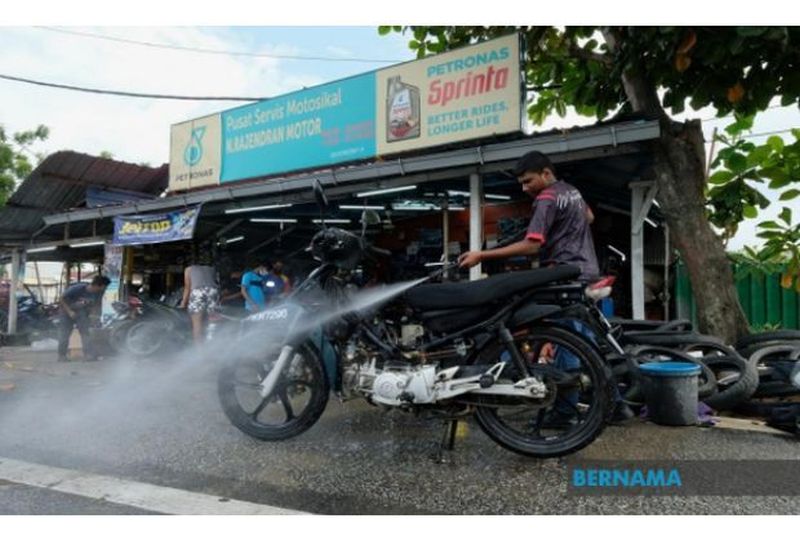 News: Raja Motor needs more mechanics to fix flood-ravaged bikes | CarSifu