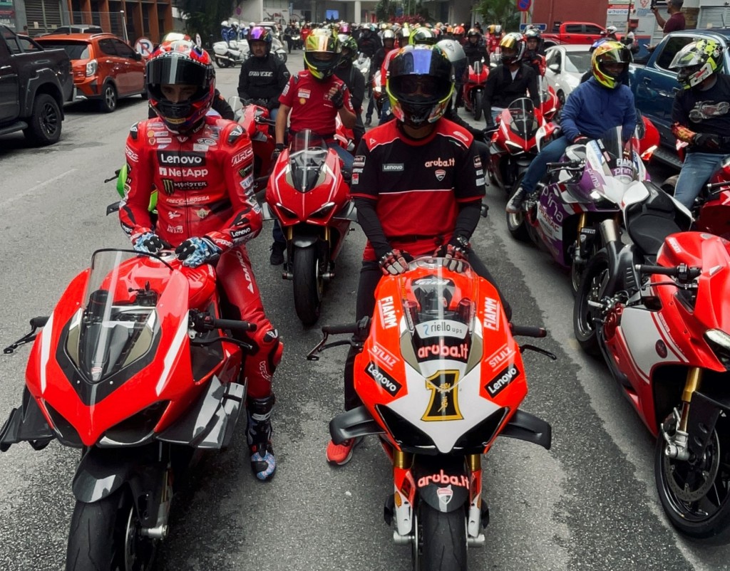 Biggest Ducati Panigale Gathering In Malaysia | CarSifu