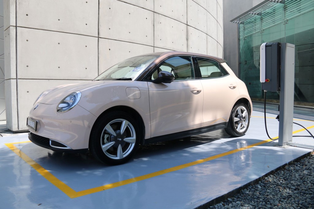GWM Malaysia presents Ora Good Cat EV to ministry for testing | CarSifu