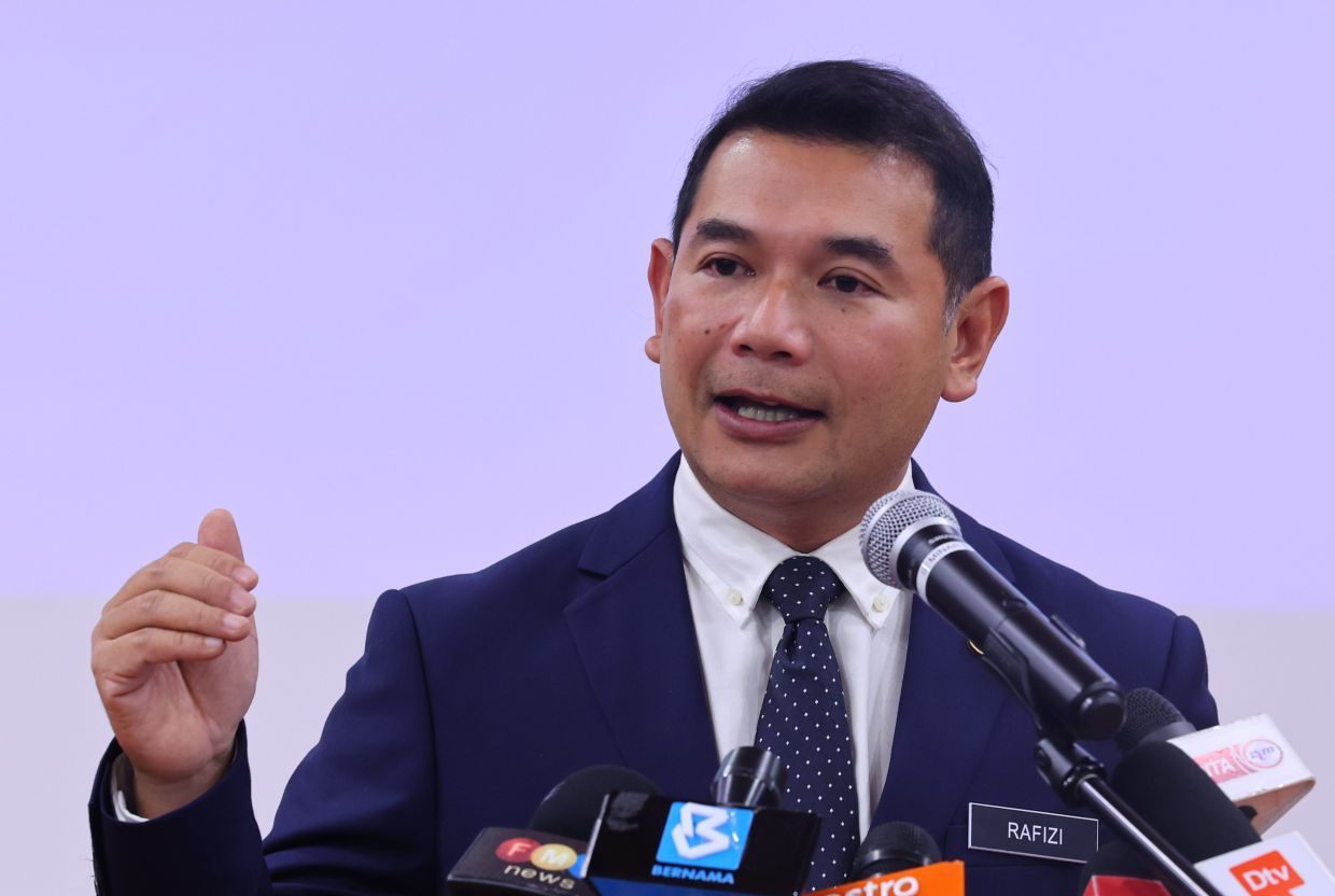News: Rafizi: Subsidies to be based on net disposable income, B40/M40 categorisation to be ...