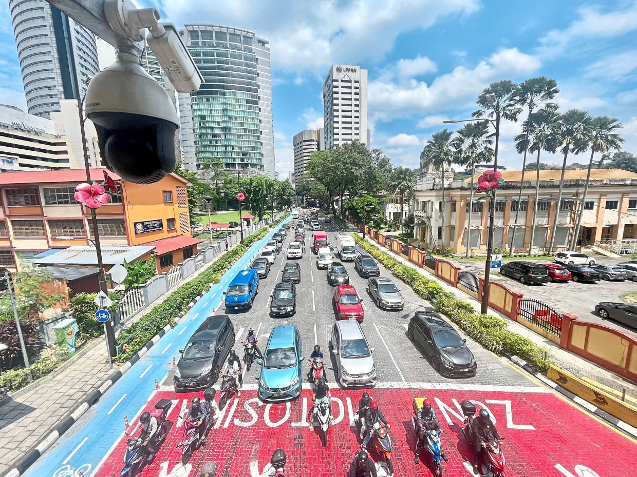 News: AI eye on errant drivers at traffic lights | CarSifu