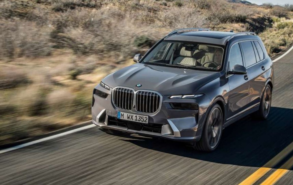 Refreshed CKD BMW X7 in Pure Excellence trim is yours for RM655K | CarSifu
