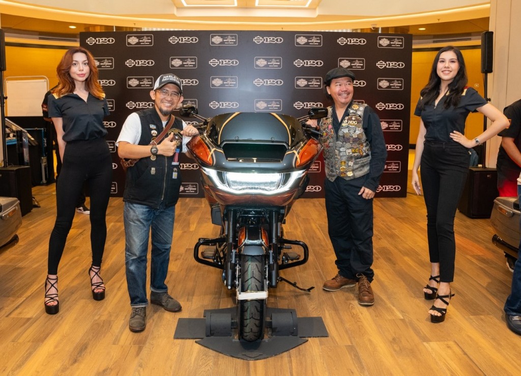 2023 Harley-Davidson CVO Street Glide and Road Glide introduced | CarSifu