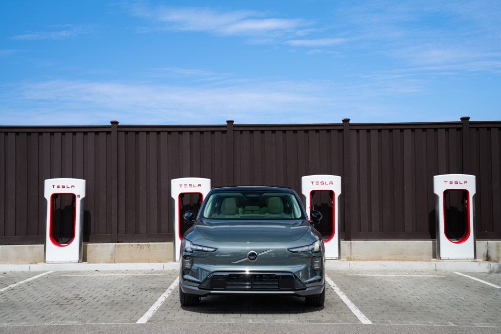News: Fast charging gets easier for all-electric Volvo drivers | CarSifu